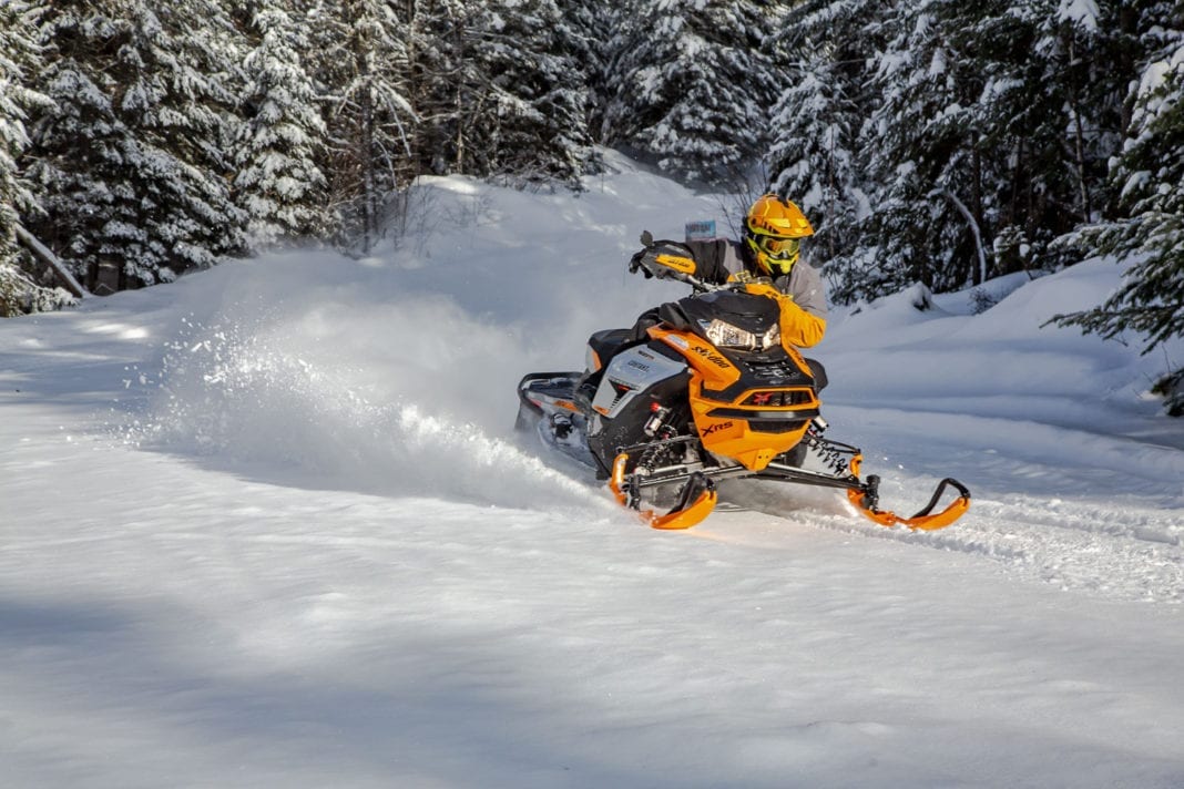 Ski-Doo Renegade XRS 900 ACE Turbo 2019 Essai - Passion Motoneige Magazine