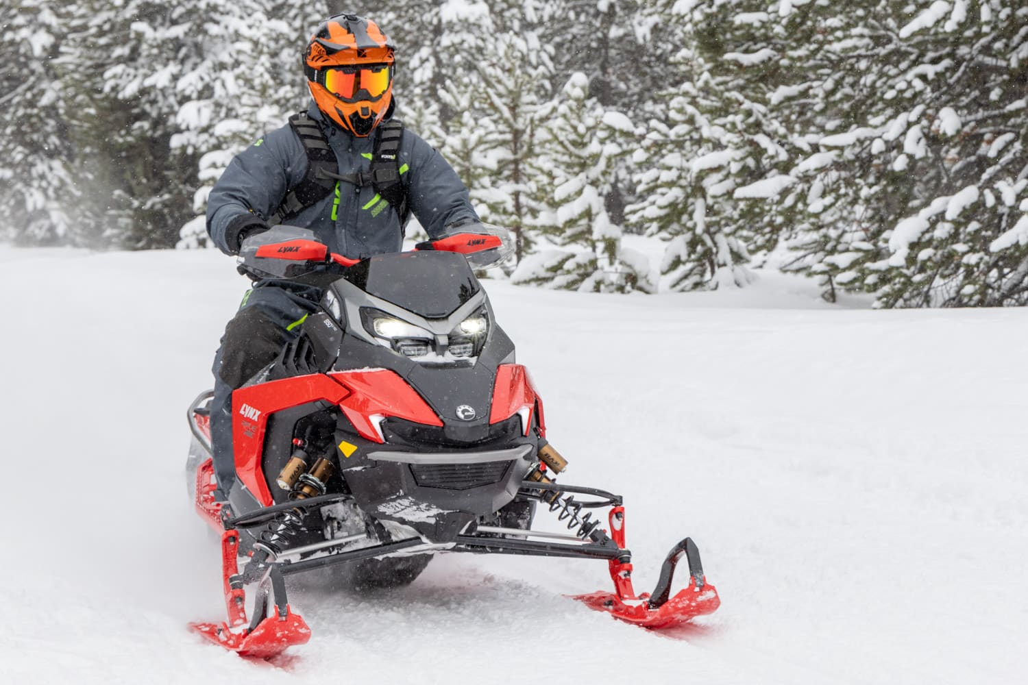 LYNX RAVE RE 2024 - Essai - Passion Motoneige Magazine