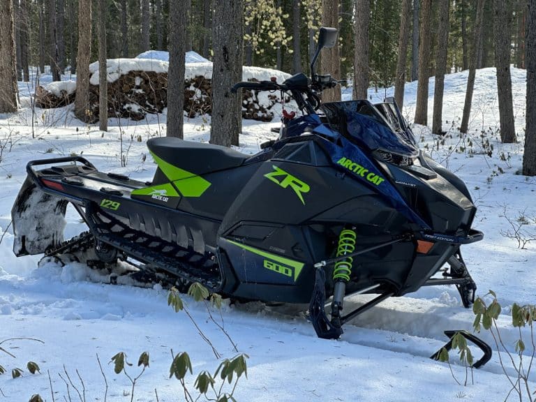 Arctic Cat ZR 600 Catalyst 2024 - Essai - Passion Motoneige Magazine